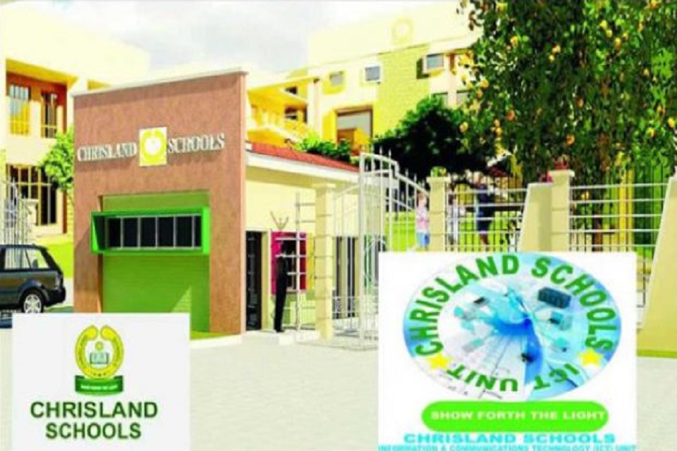 Chrisland Schools Logo